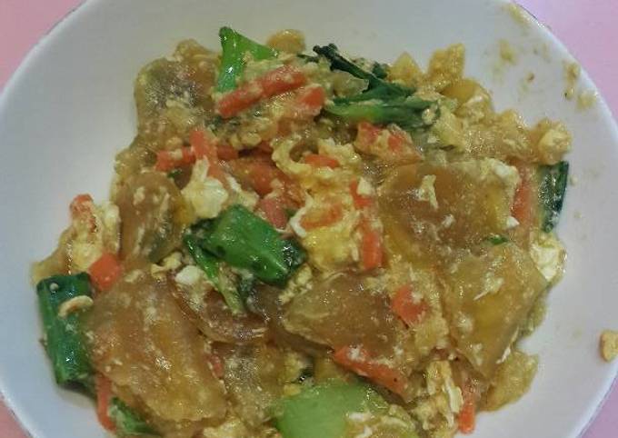 Resep Seblak sayur pedas simple oleh kikicooks - Cookpad