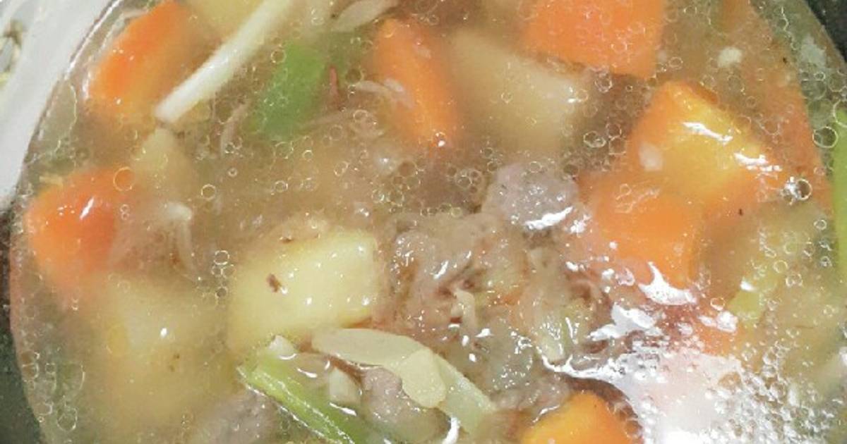 Resep Sop kentang kaldu sapi oleh lusieana - Cookpad