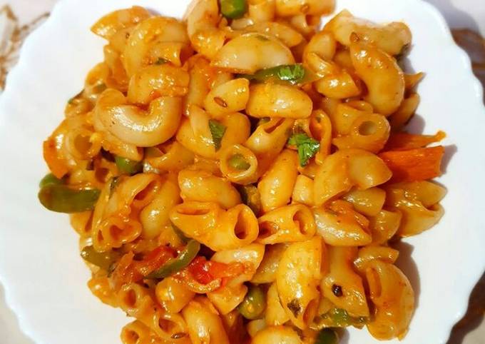 Spicy Veg Macroni Recipe by Meher Naz - Cookpad