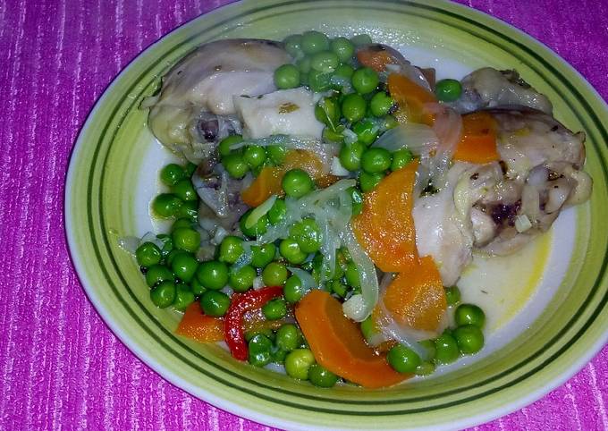 Pollo arvejado Receta de Karen ☺️🍽️💖- Cookpad