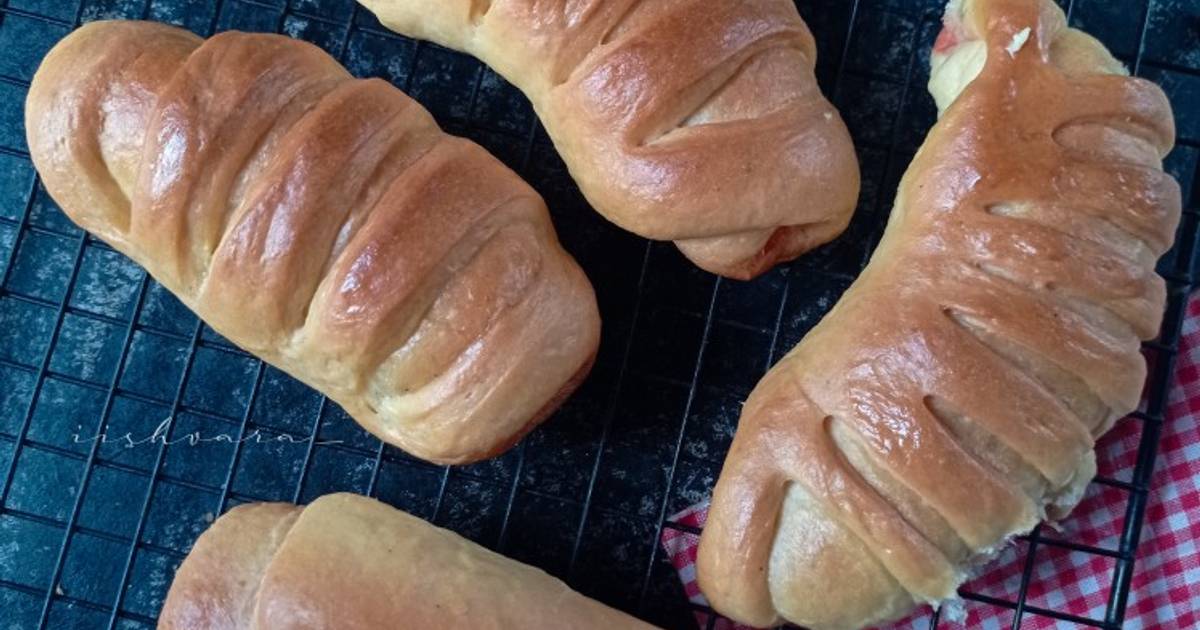 Resep Roti Manis Isi Selai Strawberry Oleh Mama Queen Cookpad