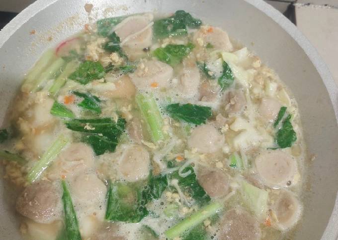 Resep Seblak Jamur Enoki Tidak pedas oleh Mualifatul Munawaroh - Cookpad