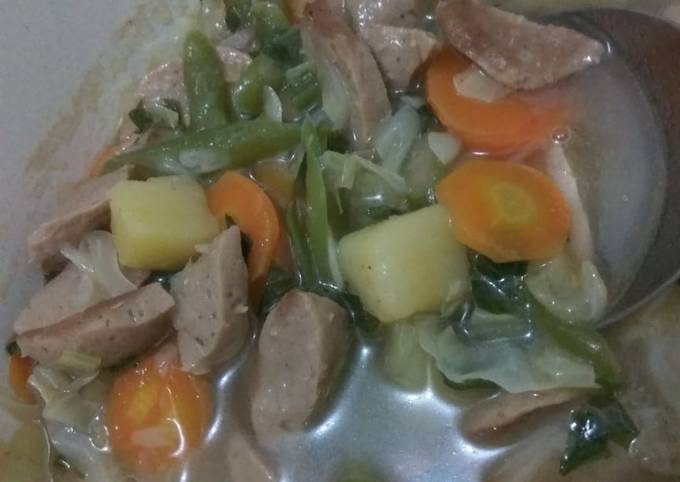 Resep Sop baso + sayuran oleh Ranti Tashika - Cookpad