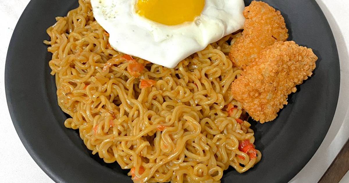Resep Indomie spicy garlic cheese oleh Kiki Rizqi Andini - Cookpad