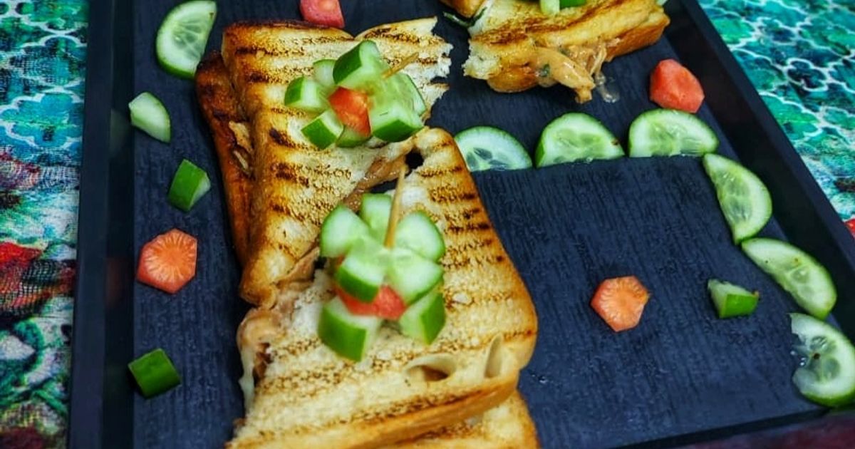 Chicken Tandoori Cheesy Grilled Sandwiches Recipe by Maha Faraz - Cookpad