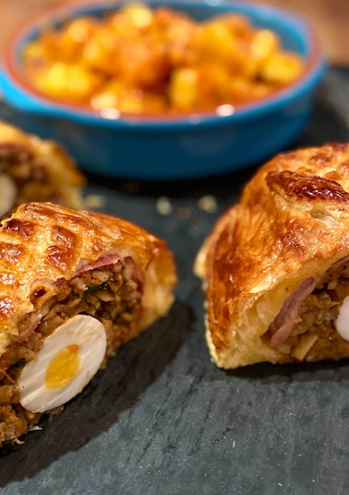 Breakfast Wellington Recipe by chloemilb - Cookpad