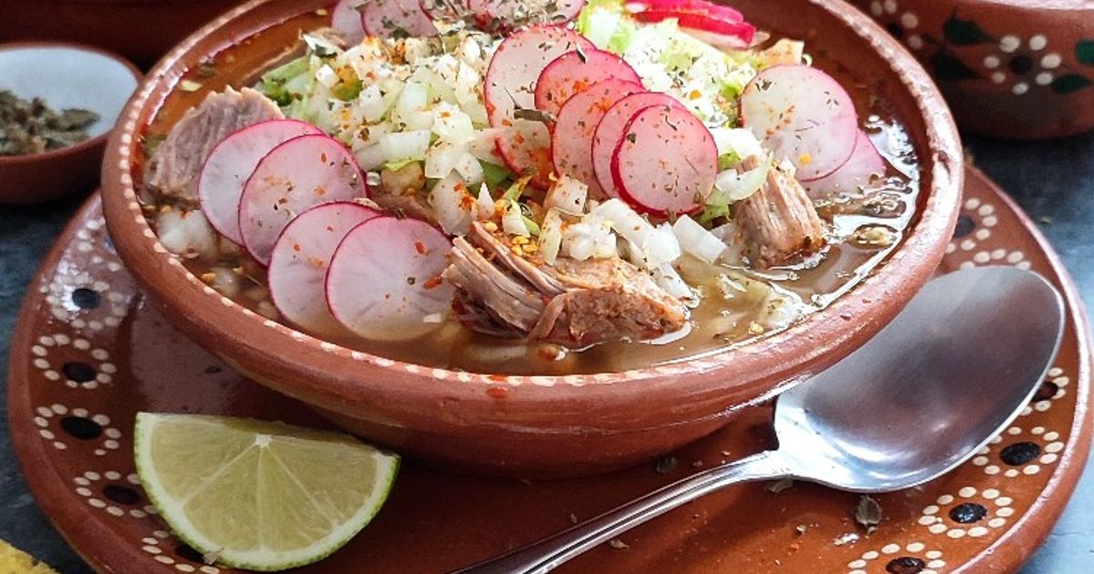 Pozole En Olla De Presión Receta de Mexico_de_Mis_Sabores_- Cookpad