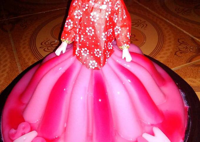 Resep Puding Barbie 👸🍓 oleh Bunda Sasy cakes 🍰 - Cookpad