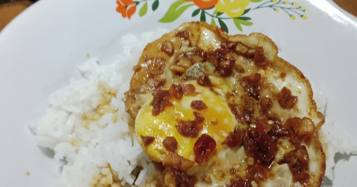 Resep Nasi Telur Ceplok Ala Pontianak oleh Marisa Nirmolo - Cookpad