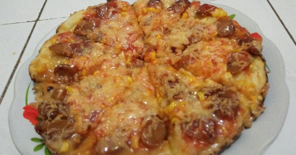 Resep Pizza Teflon Topping Sosis Jagung Manis oleh Ummu Umamah - Cookpad