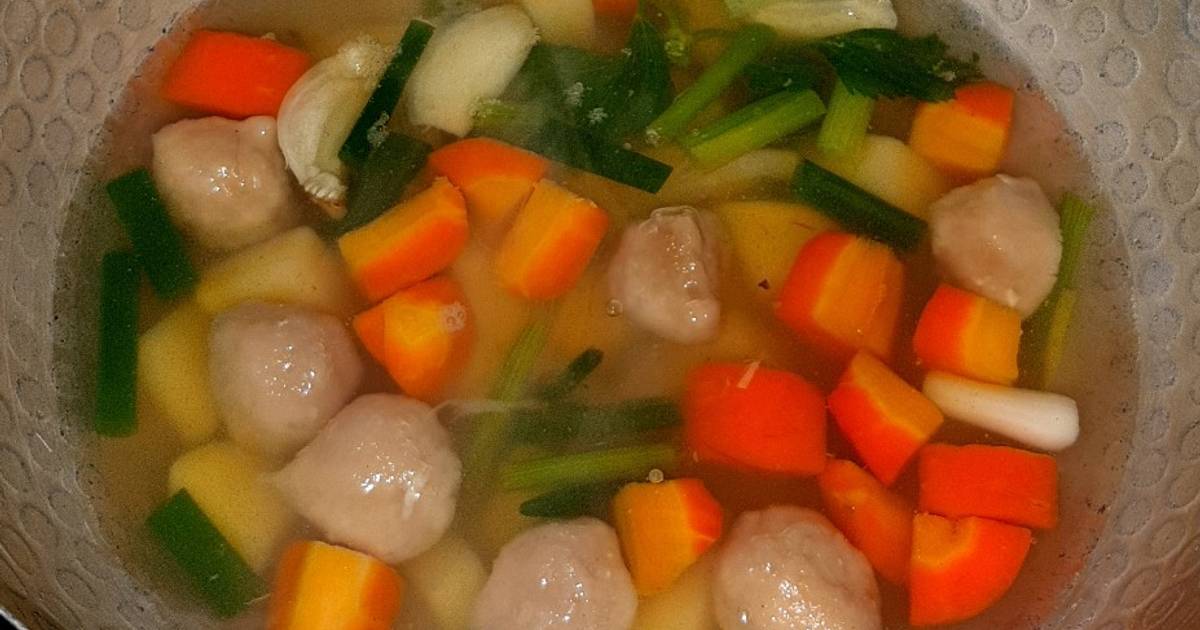 Resep 17. Sop Baso Sederhana oleh Diary Mbekal - Cookpad