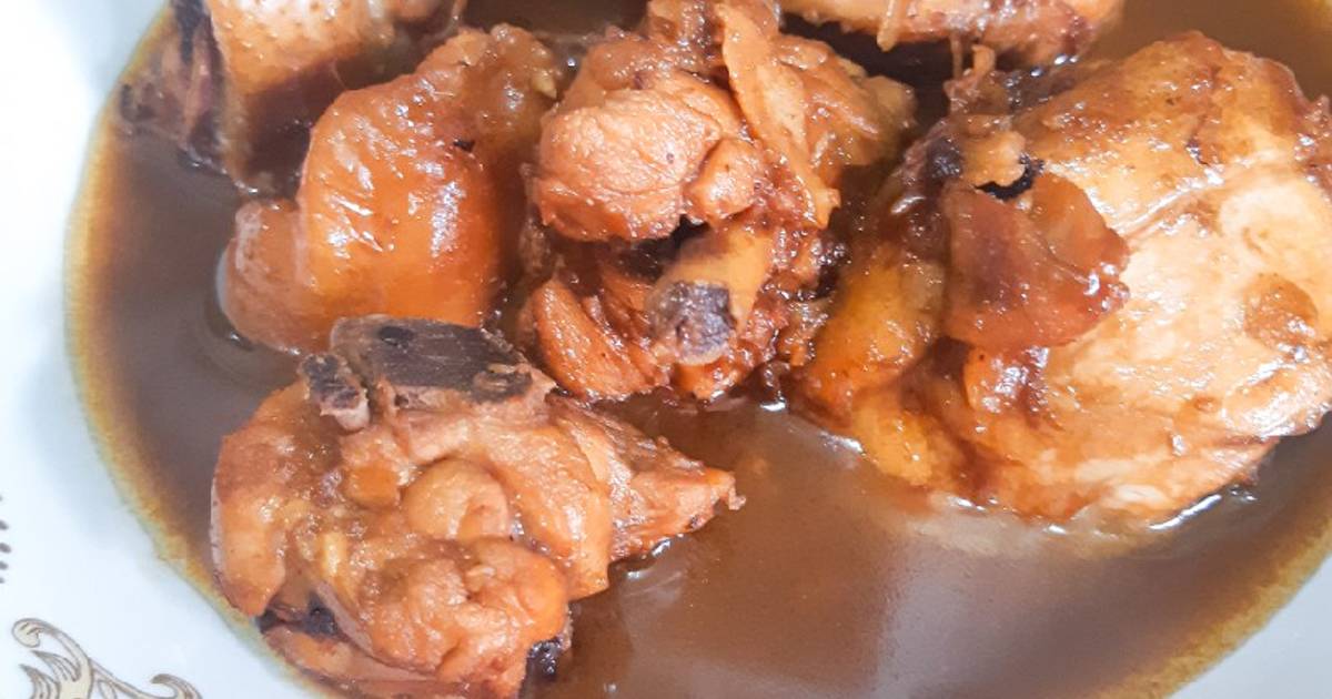 Resep Semur Ayam Kecap oleh Stroberry🍓 - Cookpad