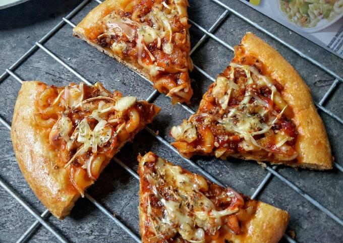 Resep Pizza Macaroni Saos Bolognese oleh Ayu (Mama Aura) - Cookpad