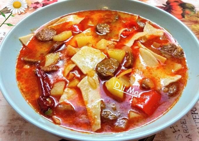 Lebbencsleves kolbásszal | Gazdagné Djinisinka Margit receptje ...