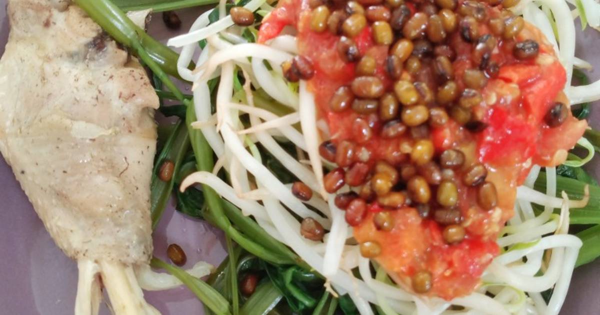 Resep Plencing kangkung oleh Dyota Karunya Buddhi - Cookpad