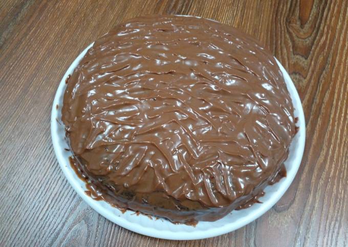 Pastel chocolatoso Receta de Karina Chavez- Cookpad