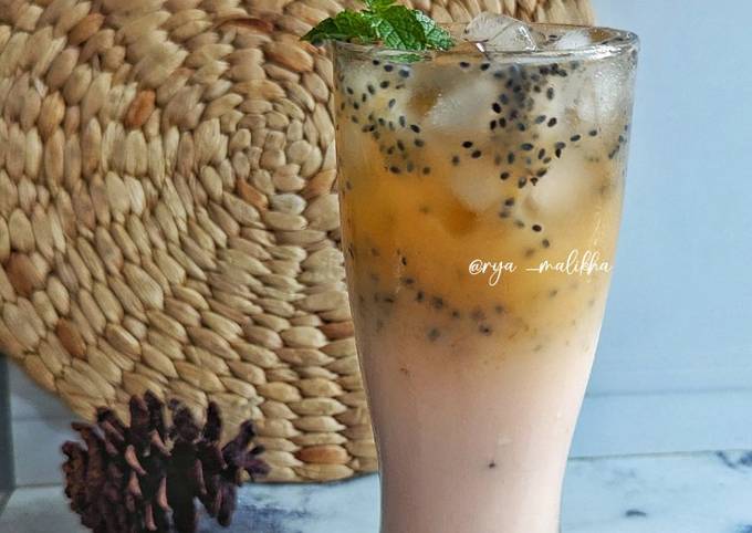 Resep Es Jeruk Selasih mix Yoghurt oleh Riya Malikha - Cookpad