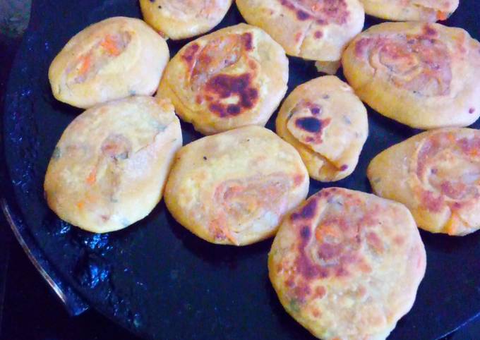 Potato paratha roll Recipe by Rimjhim Agarwal - Cookpad