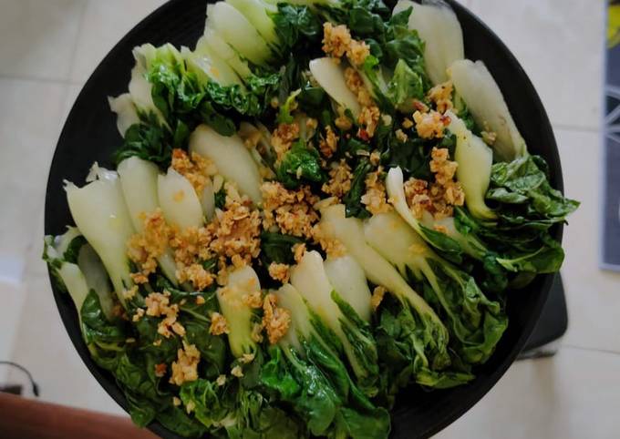 Resep Baby Pak Choy Na Bai Garlic Sauce oleh Nur lailatul Fitri - Cookpad