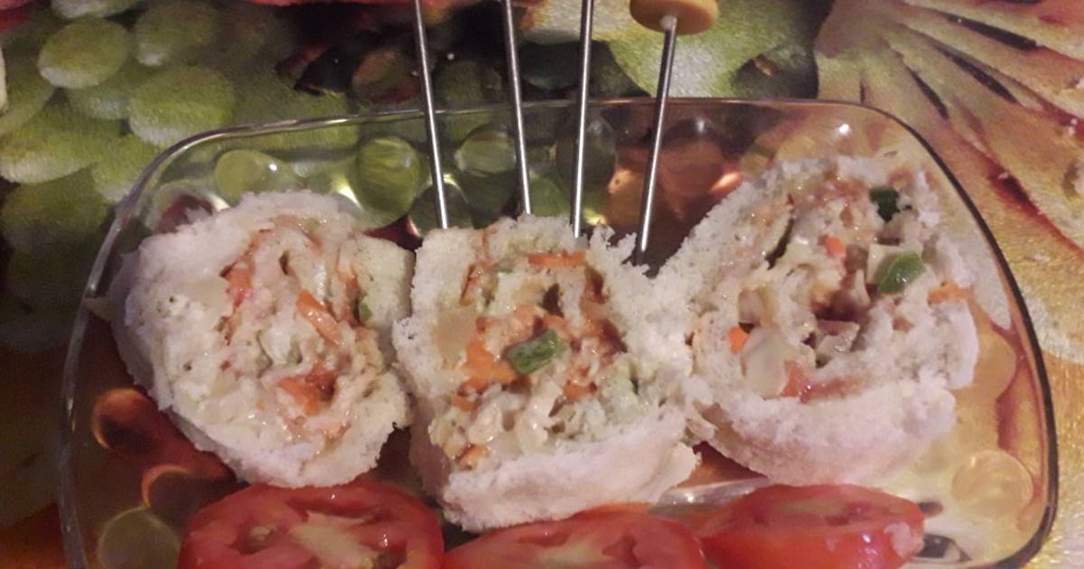 Bread pin wheel sandwich Recipe by Maaya Khan - Cookpad