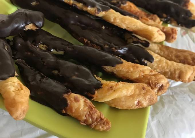 Resep Chocolate Stick oleh clasina mutiara - Cookpad