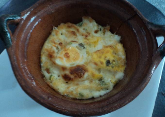 Huevos con chile de agua y queso de cabra gratinados mexicanos Receta ...