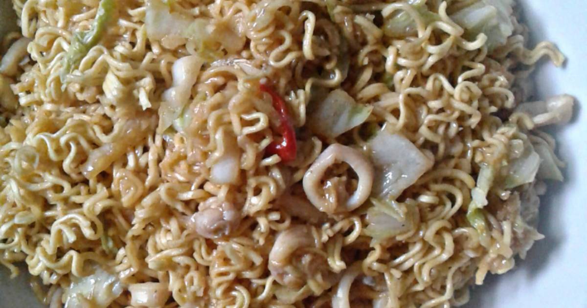 Resep Mie Goreng Cumi oleh UMMI اَمِيْنَةْ_ عَلْوِيْ 🌺 - Cookpad
