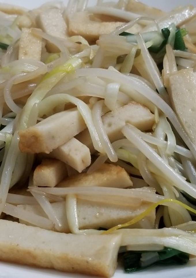 Chinese Stir Fry Bean spouts Hotbed Chives with fish cake 魚片炒銀芽 Recipe ...