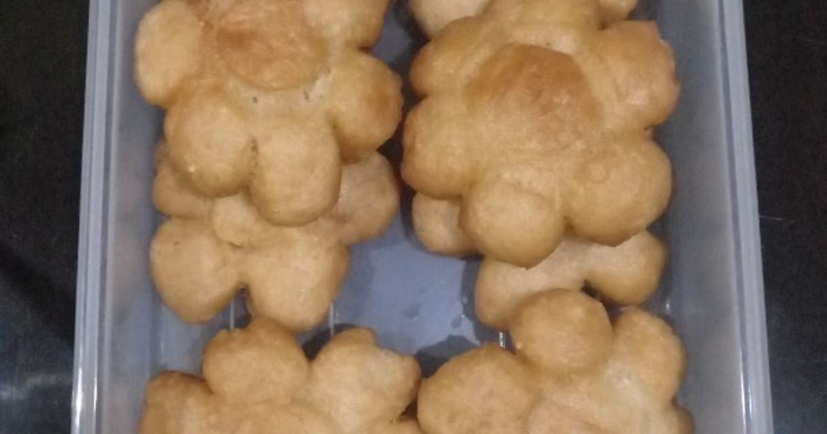 Resep Donut Kembang Simple oleh Lukie Lazuardi - Cookpad