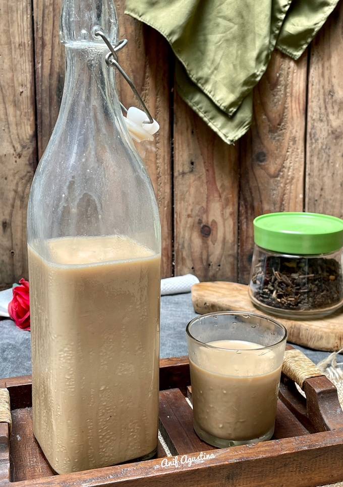 Resep Roasted Milk Tea Literan oleh anif agustina - Cookpad