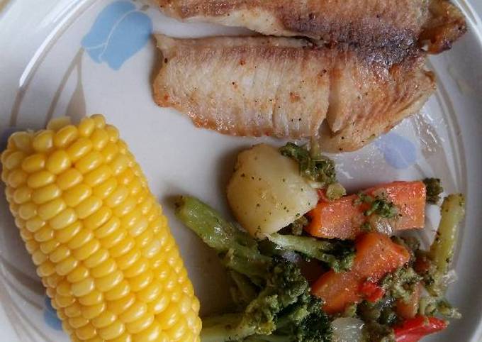 Filete de pescado con brócoli Receta de Carol Guerra- Cookpad