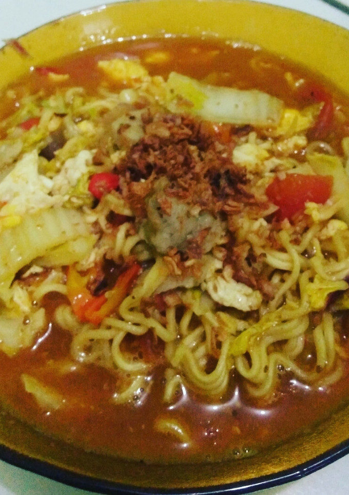 Resep Indomie Racikan Ala2 Sendiri oleh Erni Vahrian - Cookpad