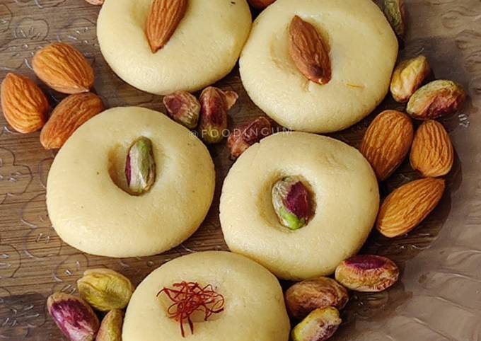 Instant Mawa Peda Recipe by Ankita Bhavsar - Cookpad