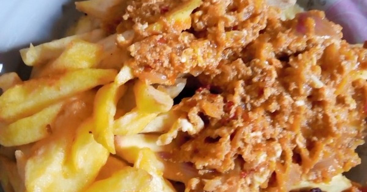 Irish/Plantain With Egg Sauce Recipe by Deezees Cakes&more - Cookpad