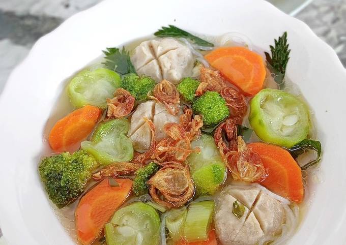 Resep Sayur Bening Oyong Komplit oleh Siti Khoiriyah - Cookpad