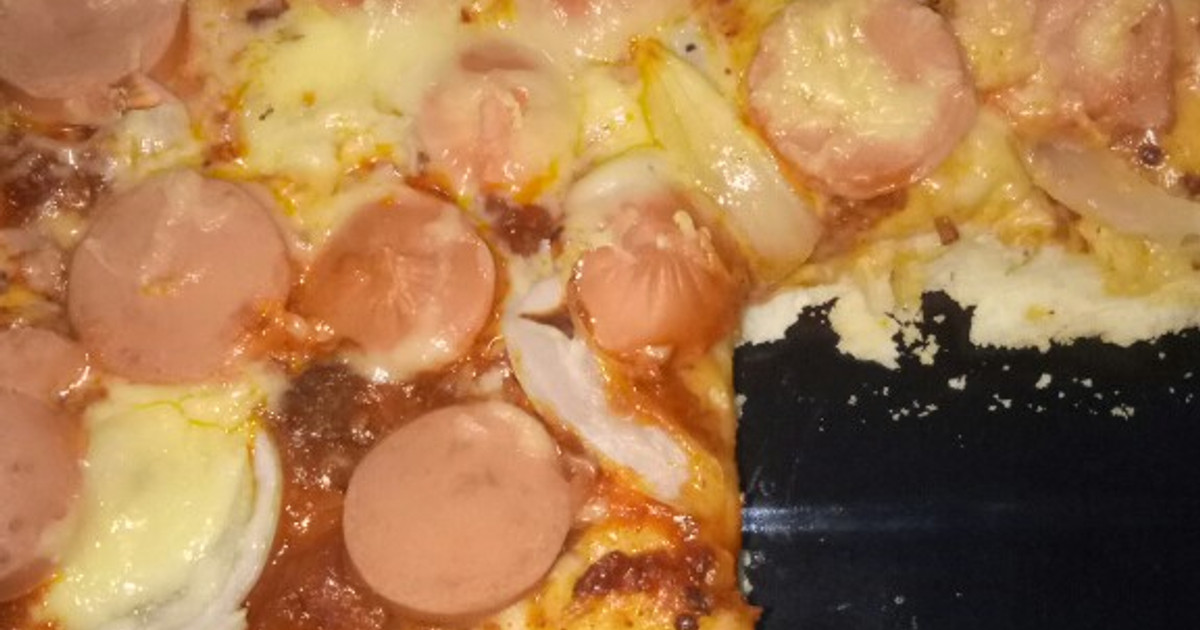 Resep Pizza Sosis Home Made oleh indah onny - Cookpad