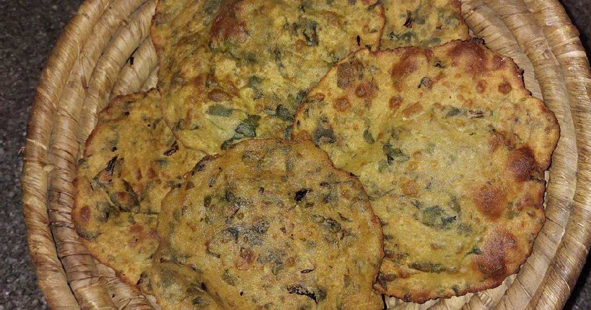 Bathua saag puri Recipe by jaya Srivastava - Cookpad