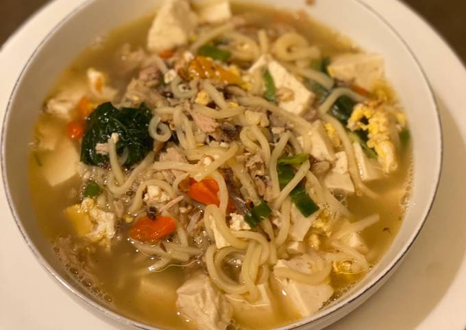 Resep Mie Cakalang khas Manado oleh Paramitha Soraya - Cookpad