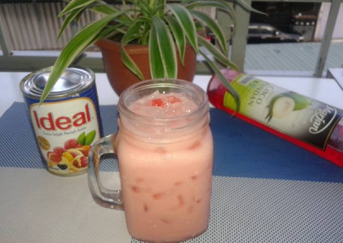 Resep Sirup Bandung Coco pandan oleh zuliana - Cookpad