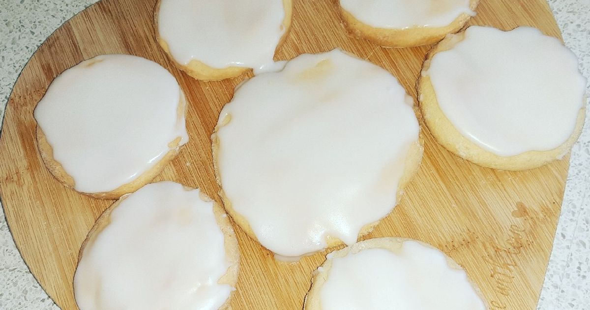 Iced Biscuits Recipe by Jordan Giddens - Cookpad
