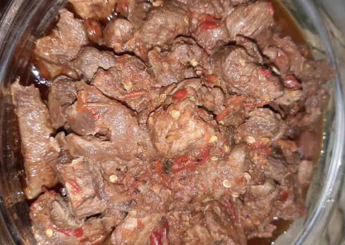 Resep Oseng daging mercon oleh ade farurozi - Cookpad