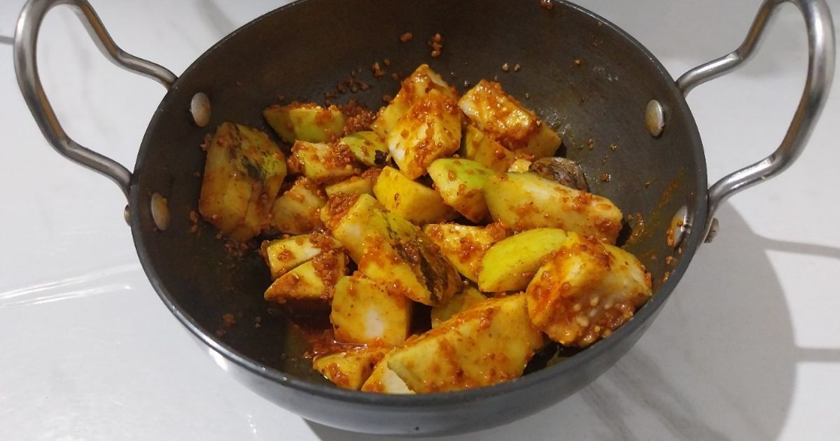 Guava Pickle Recipe by Dr Vidyashree - Cookpad