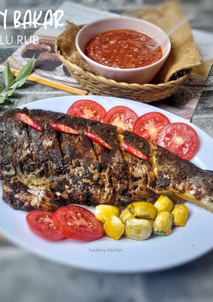 Resep Patin Bakar Ulu Rub (dengan 7 langkah) oleh Hadleny Kitchen - Cookpad