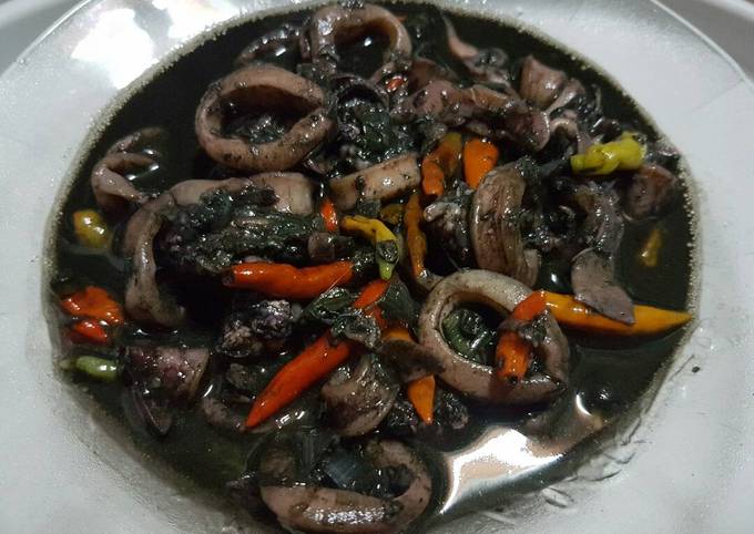 Resep Cumi Cumi masak Hitam oleh Veni Cristin - Cookpad