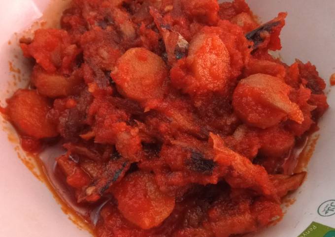 Resep Tongkol suir+sosis balado oleh Hikmah Fazria - Cookpad