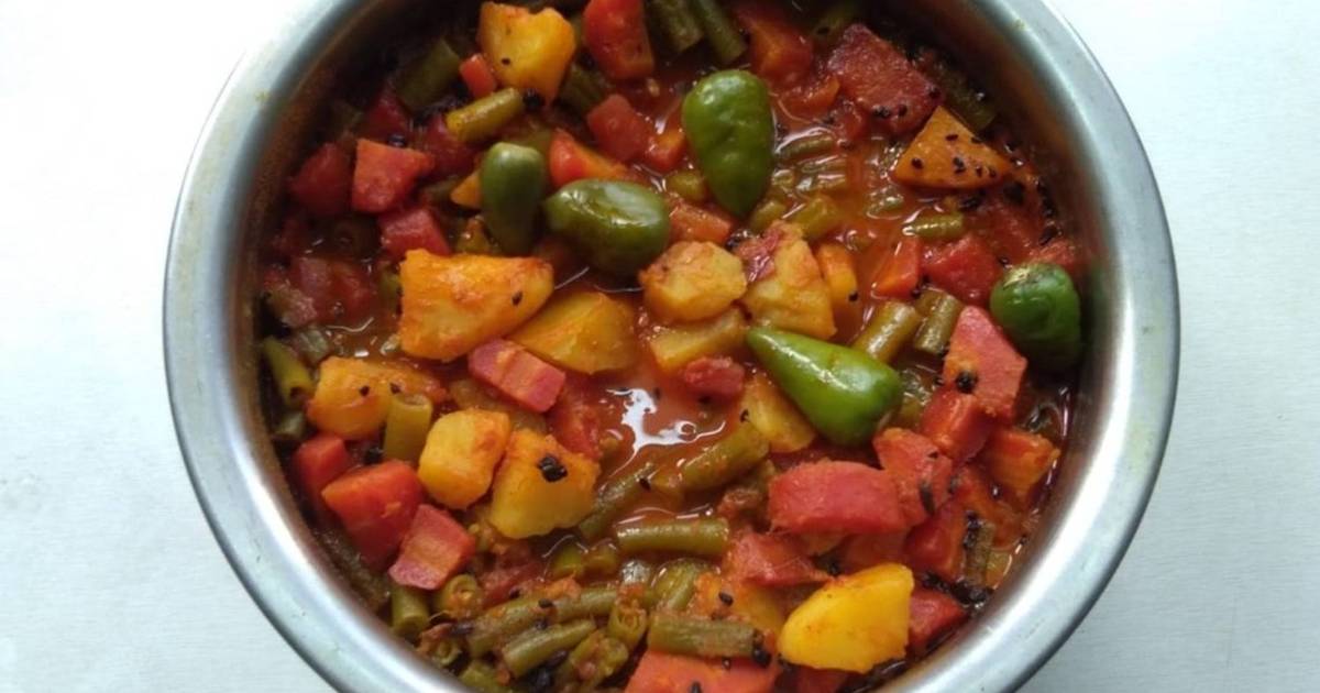 shefali Bhattacharya দ্বারা পাঁচমিশালি সবজি কারি রেসিপি- কুকপ্যাড