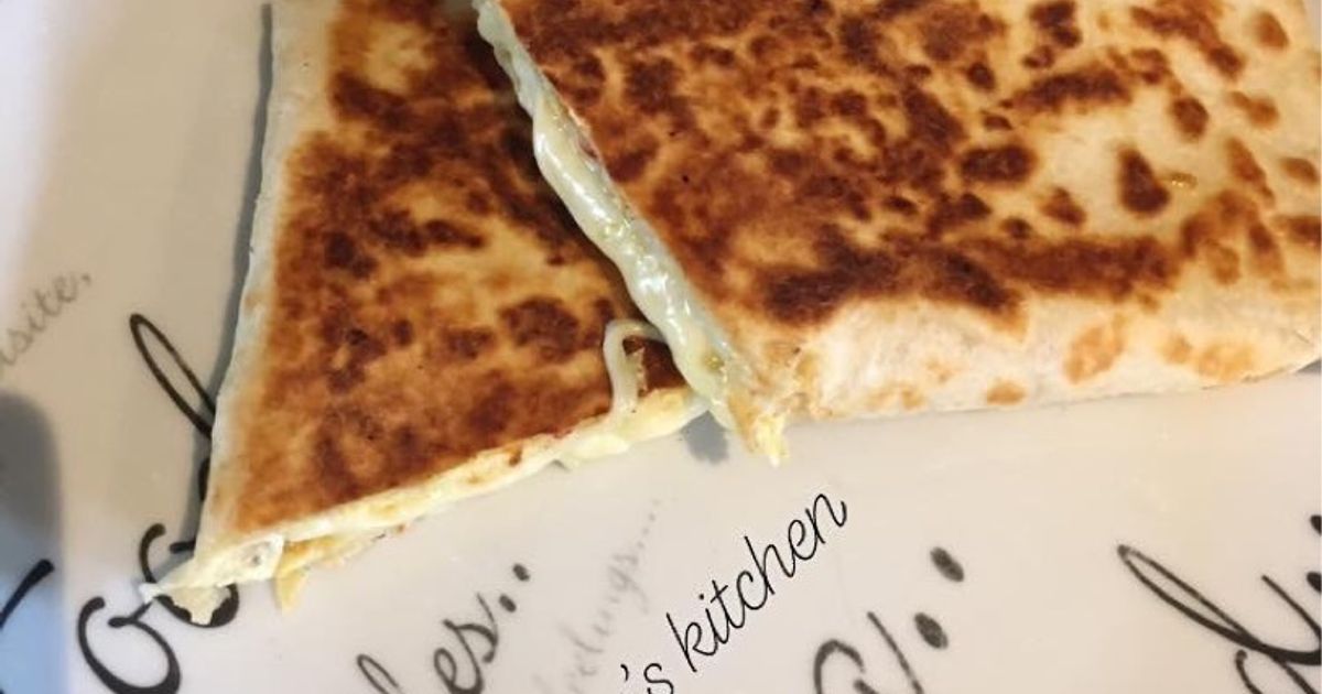 Egg And Cheese Quesadilla: Recipe by Lubna’s Kitchen - Cookpad