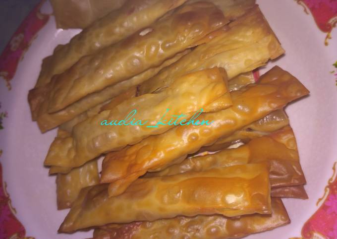 Resep Pangsit Mini Isi oleh Rut Mia Audia - Cookpad