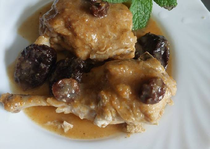 Pollo con ciruelas pasas Receta de NELI- Cookpad
