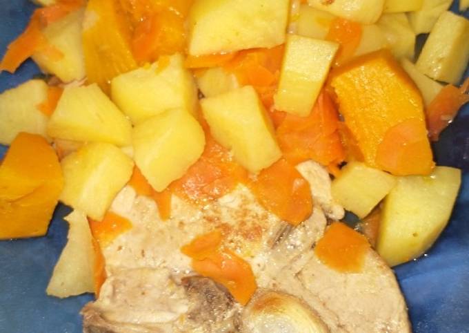 Costeleta de cerdo con verduras, sin sal Receta de Nora!!- Cookpad